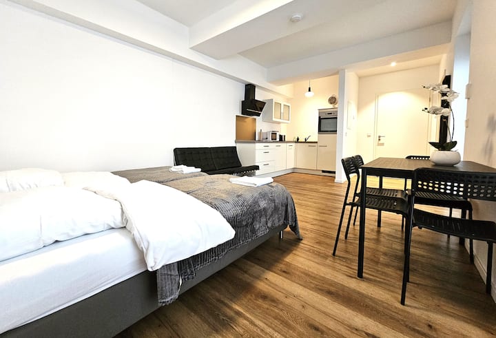 Düsseldorf Altstadt 2 Rooms Apartment - Düsseldorf