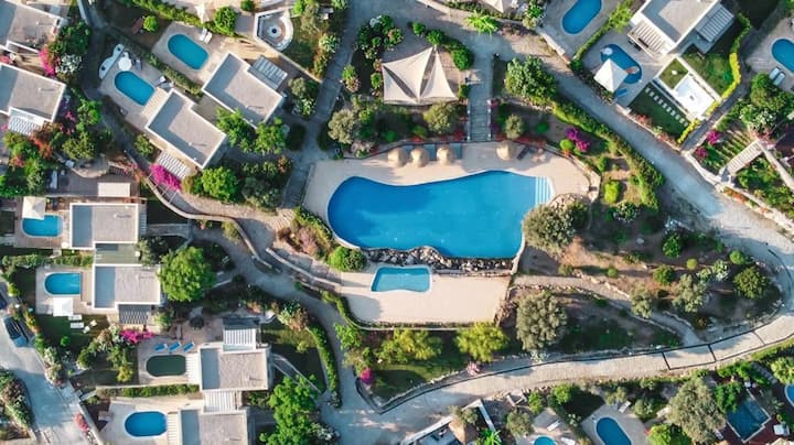 ÖZel Havuzlu 3+1 Villa  Keyfi - Turgutreis