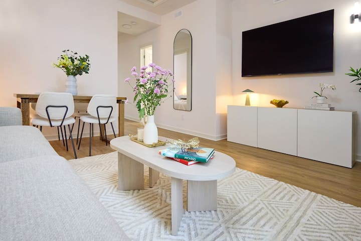 Beautiful 3 Bedroom In Iconic Kensington Market - Toronto