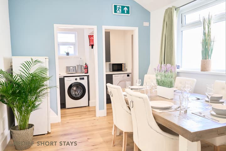 3br Town House Right Next To Principality Stadium - Cardiff