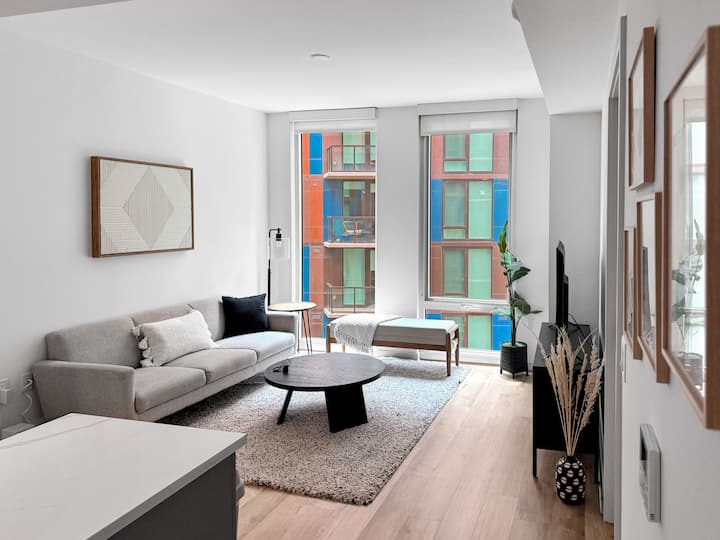 Gray-toned Modern 2br| Navy Yard| Patio + Amenties - MGM National Harbor Hotel & Casino