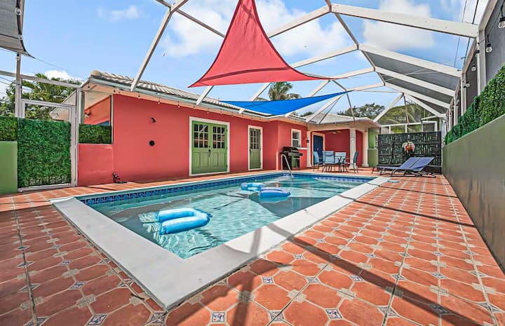 Heated Pool | Walk To Dt | Games| 1 M To Beach - Lake Worth, FL