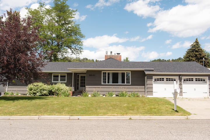 9 Min To Hospitals• 5br & Workspaces In Quiet Area - Billings, MT