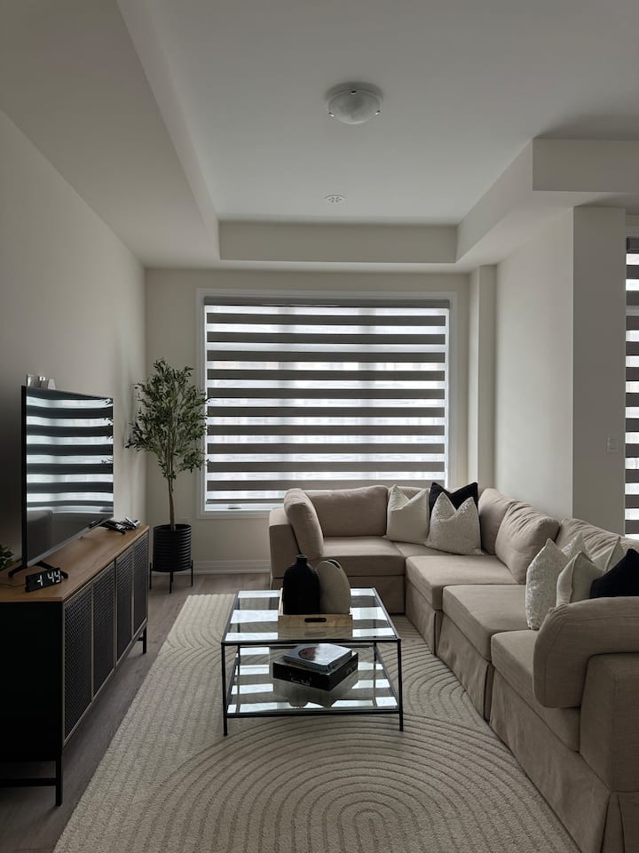 Family Friendly Townhouse In Vaughan - Ontario