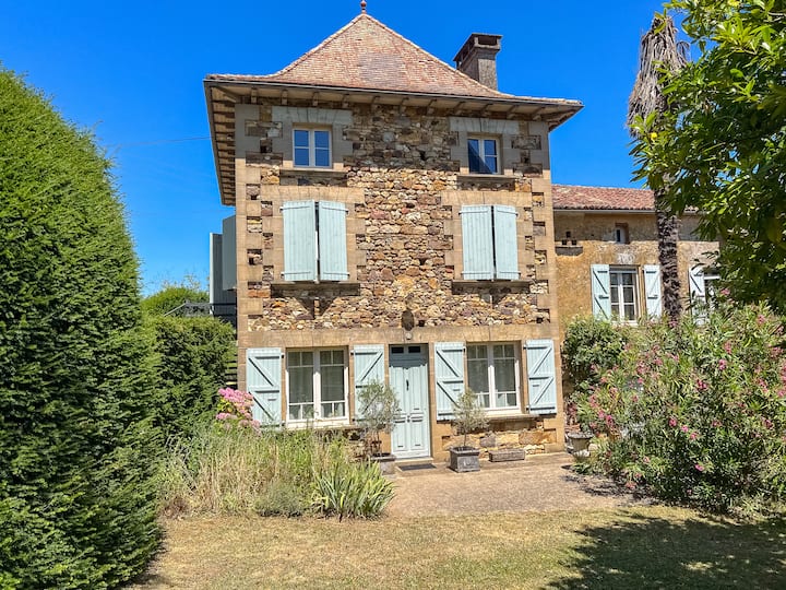Gîte Castelnaud Familial, Piscine Chauffée - Belvès