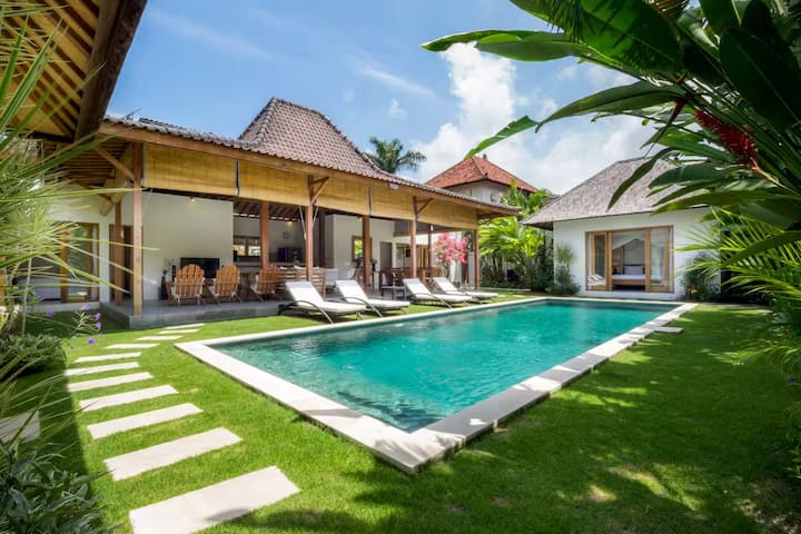 Seminyak 4 Br Pool-villa 5 Min Walk From Beach (2) - Kuta