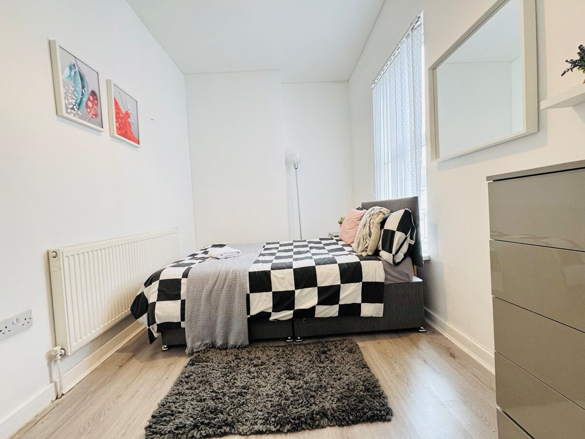 Amazing Double Room in shared House at Sutcliffe - Houses for Rent in ...