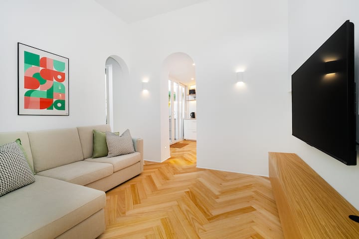 Elegant Lisbon Duplex In Iconic Belém - Benfica