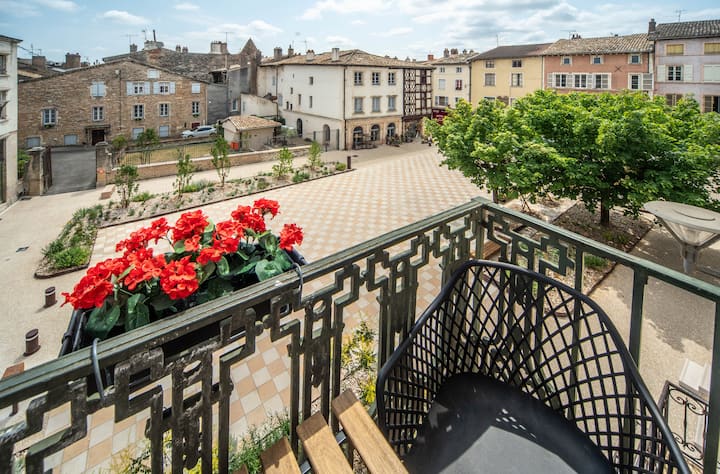 La Place Carnot - Tournus