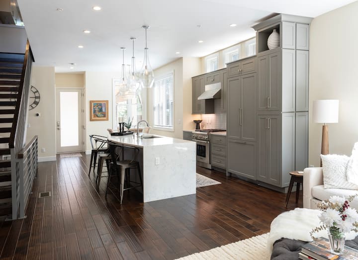 Boulder Gem • Amazing Downtown Location - Boulder, CO