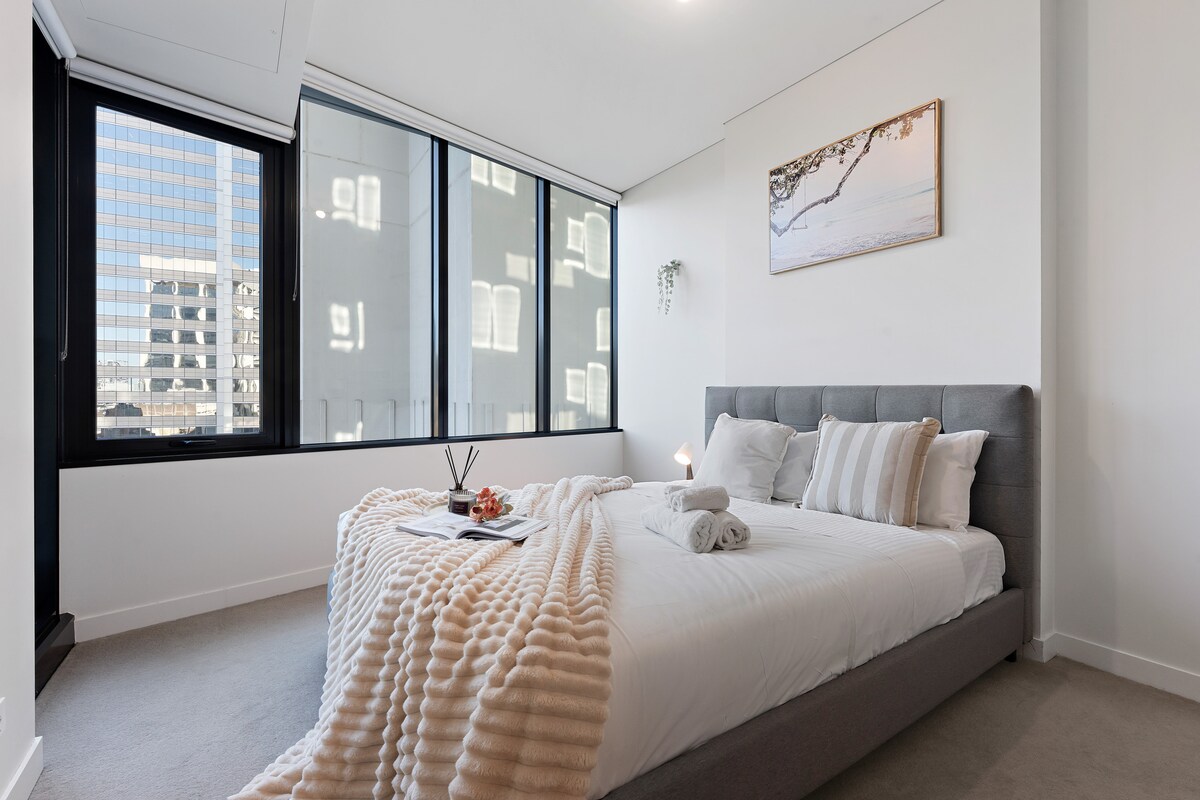 Prime Sydney CBD 1BR – Walk to Town Hall & QVB - Flats for Rent in ...