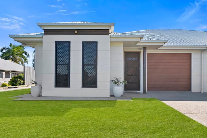 Hill Street Hideaway - Emu Park