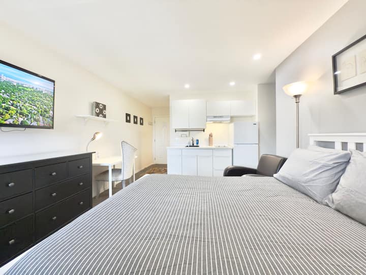 Chic Studio Condo In The Dtc! - Centennial, CO