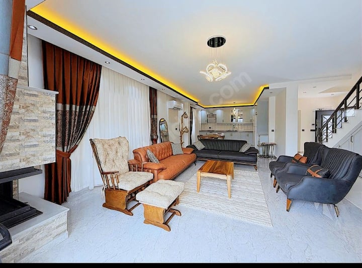 ÖLüdeniz'de Havuzlu 15 Kişilik Villa - Çalış Beach