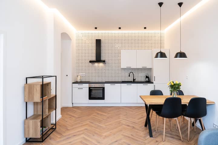 Vary Essence – Elegant Stay With Balcony - Karlovy Vary