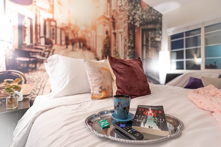 Private Queen Bed/bath - Hesperia, CA