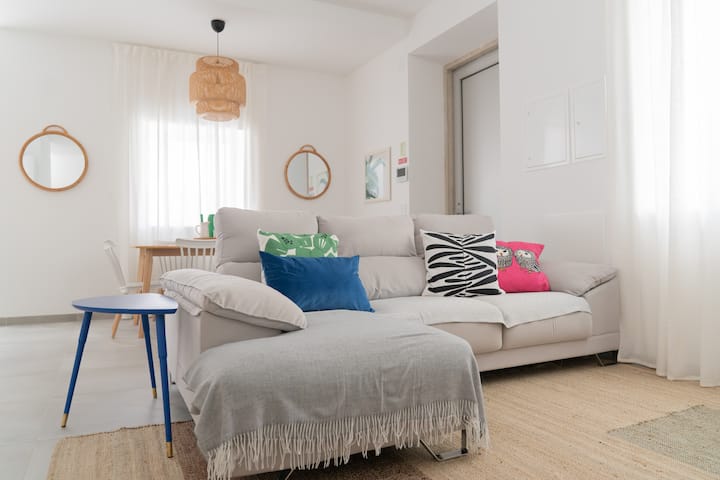 3 Br + 3 Ba House, Faro City Center - Faro