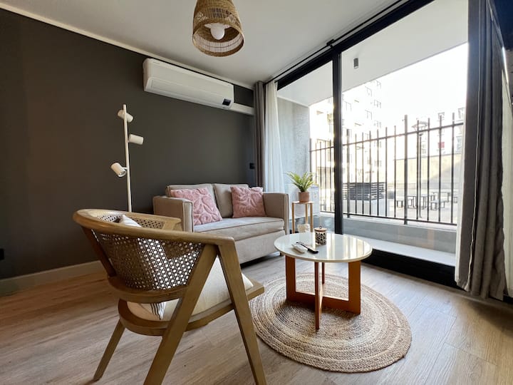 Cómodo, Acogedor, Céntrico, C/wifi Y A/c - Santiago
