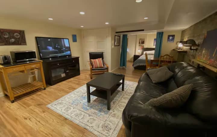 Cozy Midtown Studio Apartment - Toronto