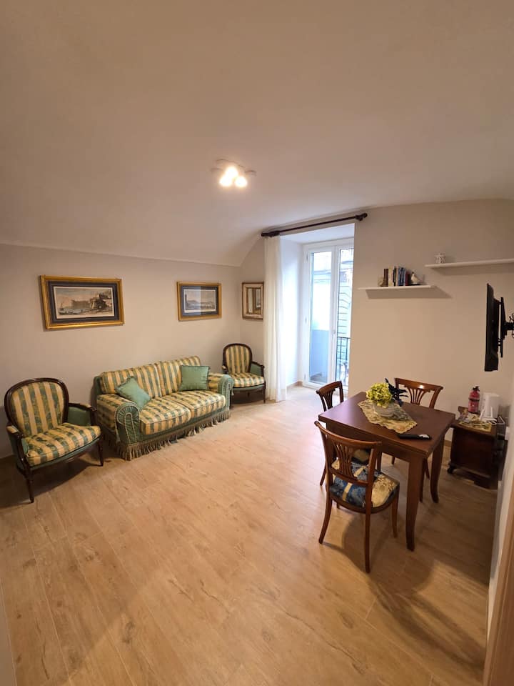 7 Museums Apartment - Naples