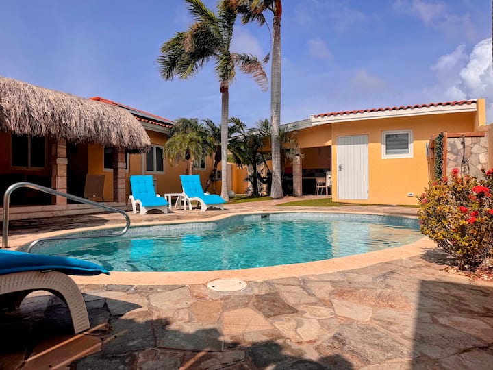 New Ruby Tropical Retreat - Aruba