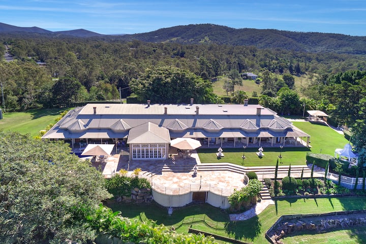 Amrata Estate - Samford