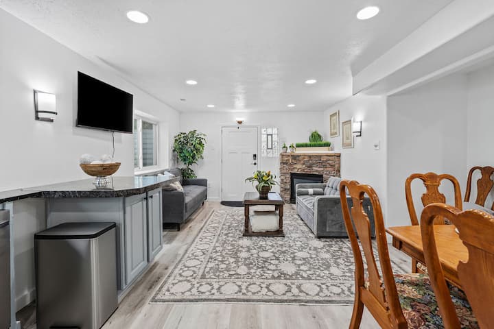 Magical Apt Close To Everything! - South Jordan, UT