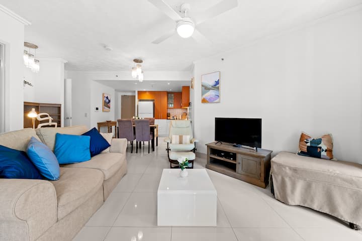 Relaxing City Home 1br+ Heated Pool+ Walk To All - Brisbane