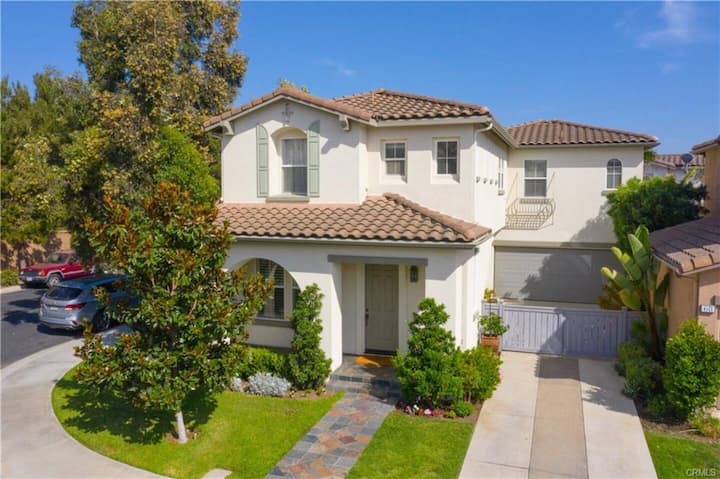 *Discount On Oct & Nov* Gated Community - Irvine, CA