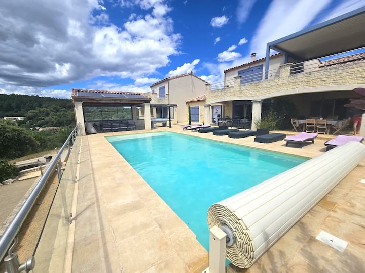 Villa Avec Piscine & Jacuzzi à Saint-hippolyte - Vers-Pont-du-Gard