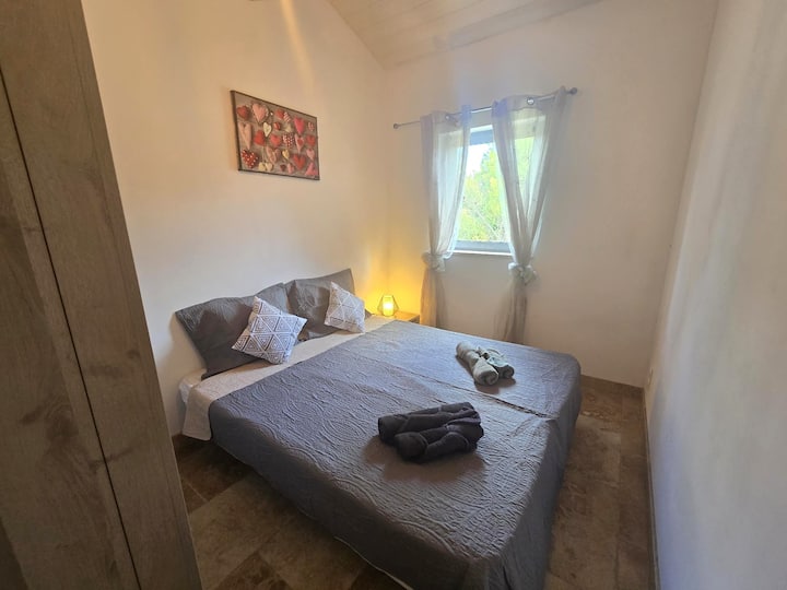 Villa Avec Piscine & Jacuzzi à Saint-hippolyte - Vers-Pont-du-Gard