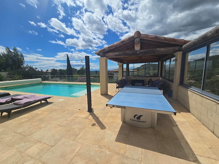 Villa Spacieuse Avec Piscine & Jacuzzi à Montaigu - Uzès