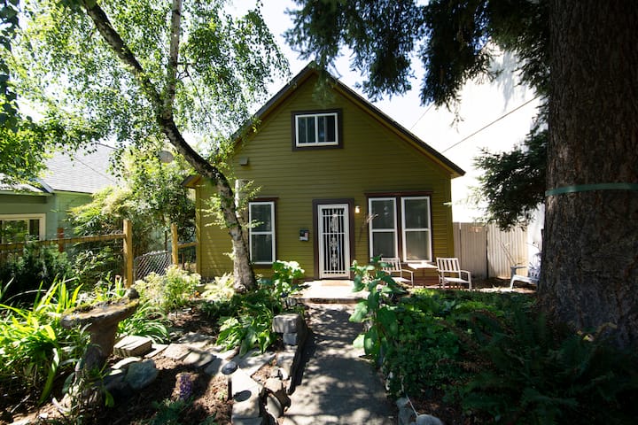 Olive House - 15 Min From Airport & Lumen Field - Seattle, WA