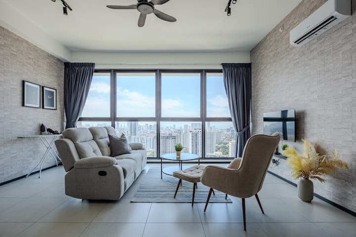 Seaview Urban Suites 9 # 3 Rooms - George Town