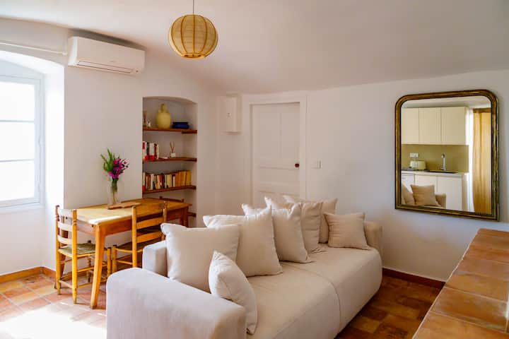 Vermentinu : Bel Appartement Dans Bâtisse Génoise - Aléria