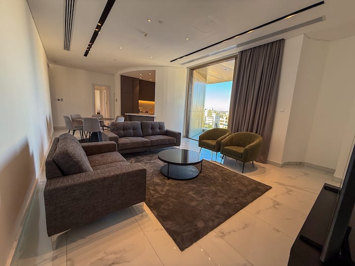 The 1 -Nicosia Luxe Stay- Gym Pool 24h Concierge - Nicosia