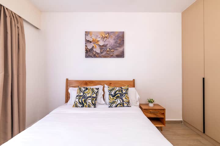Stylish Urban Getaway With Pool, Gym & Park Views - Nairobi