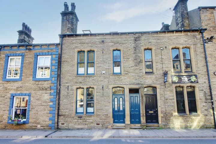 Prince Albert's Place - Hebden Bridge