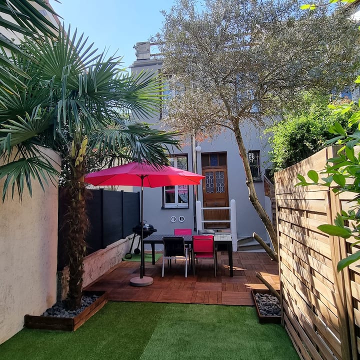 Maison Charmante + Extérieur,  Ile Verte - Grenoble