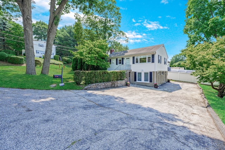Entire House - Close To Universities And Mta - White Plains, NY
