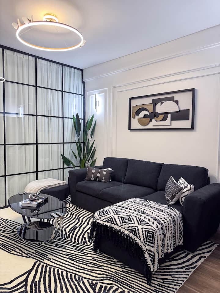 Cozy Urban Escape|stylish Studio|pool|yaya Centre - Nairobi