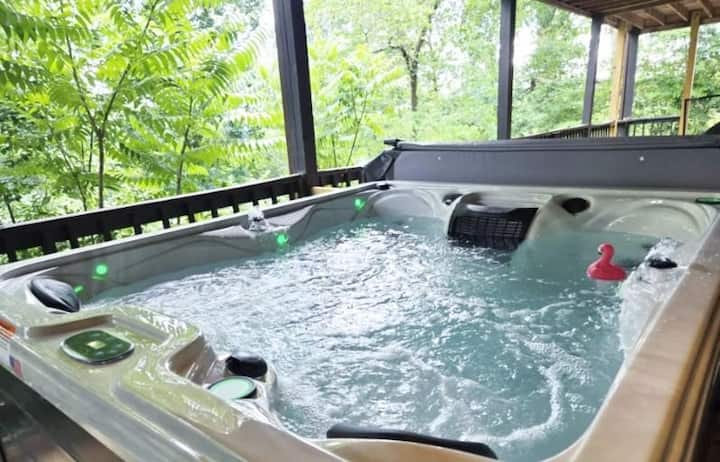 Great Smoky Mountain * Hot Tub* Mins To Dollywood - Sevierville, TN