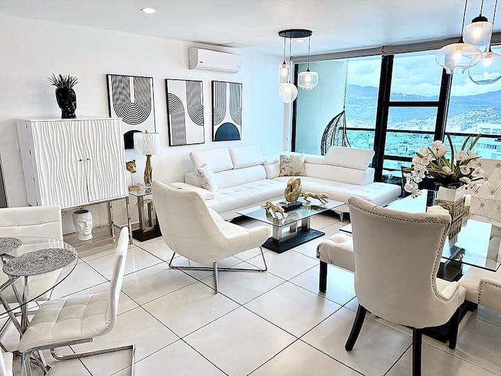 Luxury Pent-house Astria 1408 (3 Bedroom) - Honduras