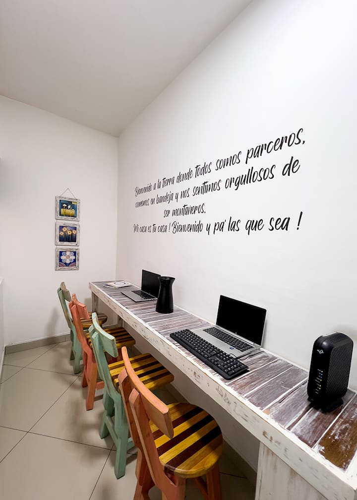 Apartment In Laureles - Central, Cozy & Spacious - Medellín