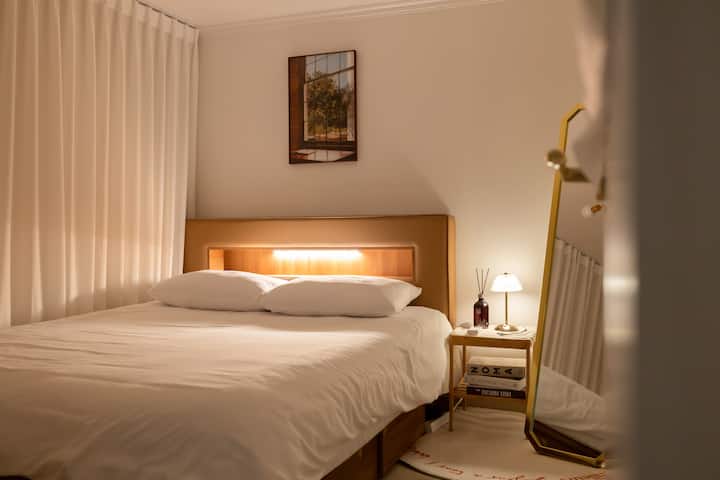 합법숙소•1층•서울대입구•강남14분•홍대23분•명동28분•kspo•남산타워•ddp - 