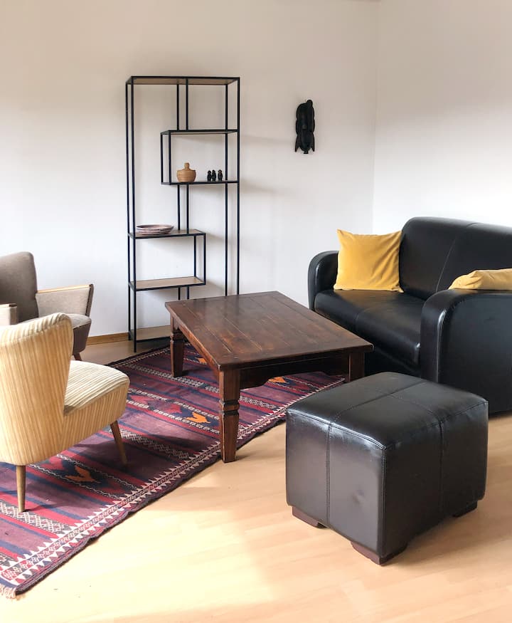 Großes Zimmer Mit Schlaf- Und Wohnbereich - Offenbach am Main