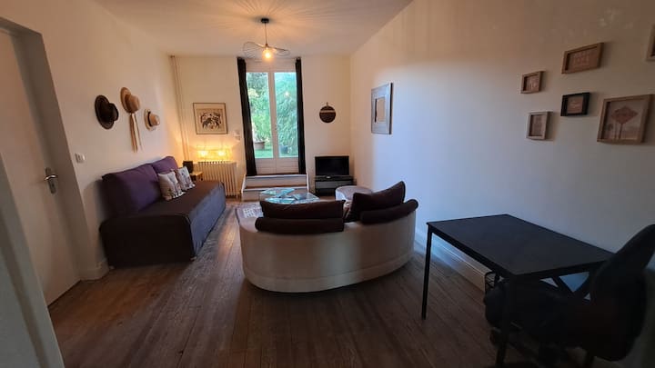 Rdc Cosy Et Indépendant. Miribel -Proche Lyon. - Beynost