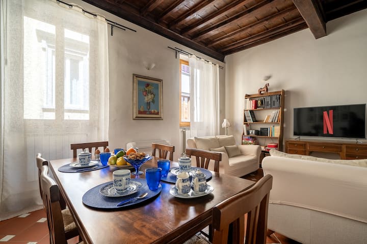 Borgo Pinti Medieval Apartment - Florenz