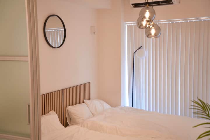5 Min To Tsutenkaku | Spacious 1ldk | 5ppl - Umeda