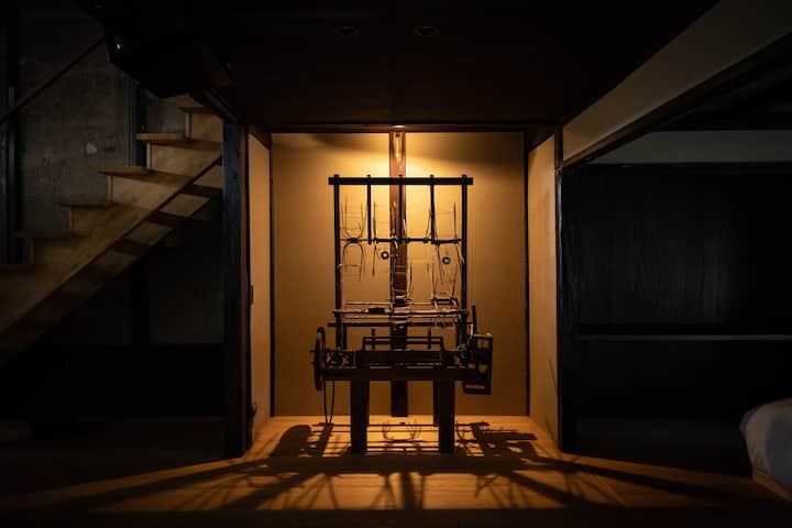Soaring Ceilings! Historic Kyoto Weaver's Loft - Kyōto